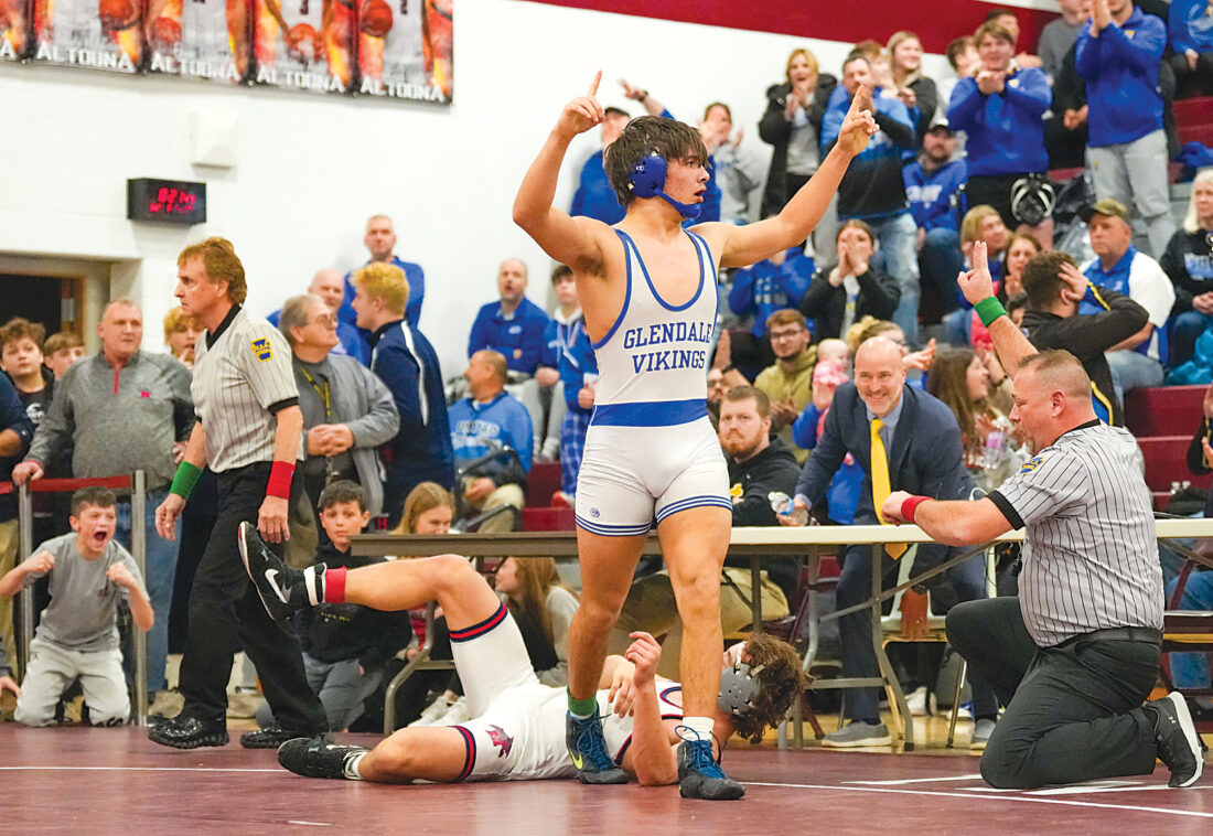 Glendale’s Dubler wins thriller, named OW | News, Sports, Jobs ...